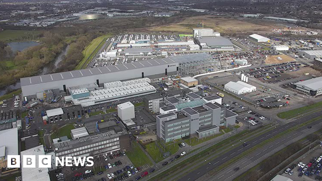 Derby: Green light for major Rolls-Royce site revamp plans - BBC News