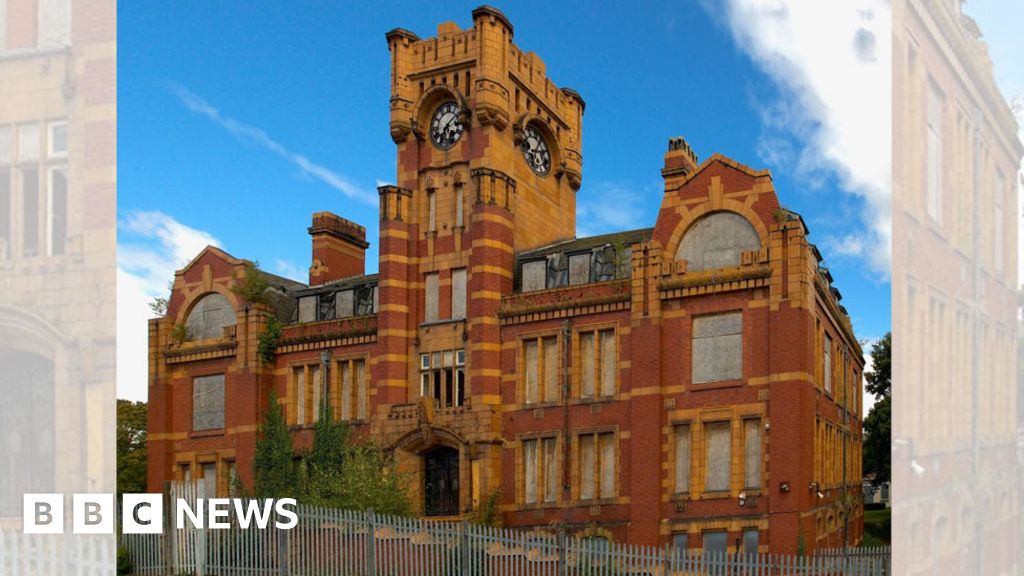 Bid to reopen Shotton steelworks' John Summers building - BBC News