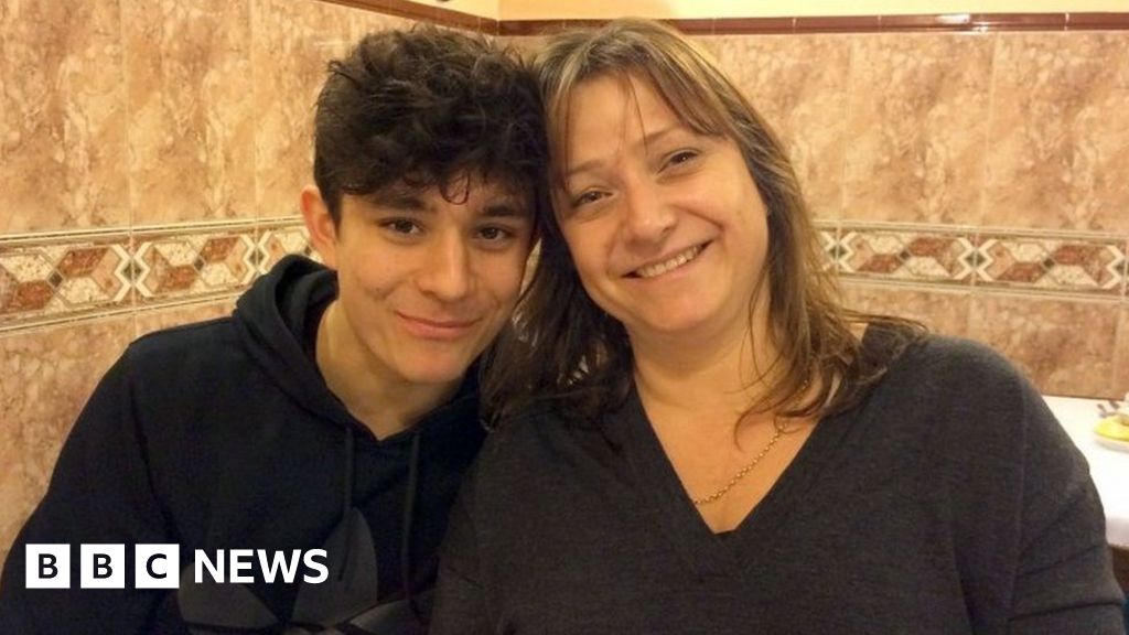 Bullying scheme launched following Felix Alexander death - BBC News