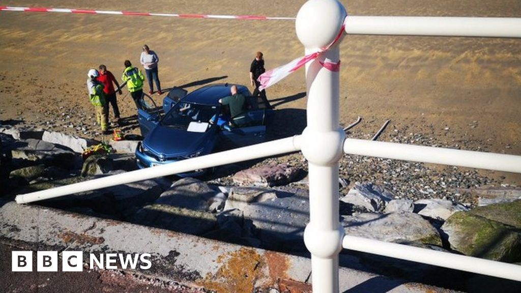 Rhos on Sea beach crash leaves two people in hospital - BBC News
