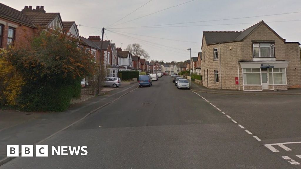 Boy, 15, seriously injured in Erdington stabbing - BBC News