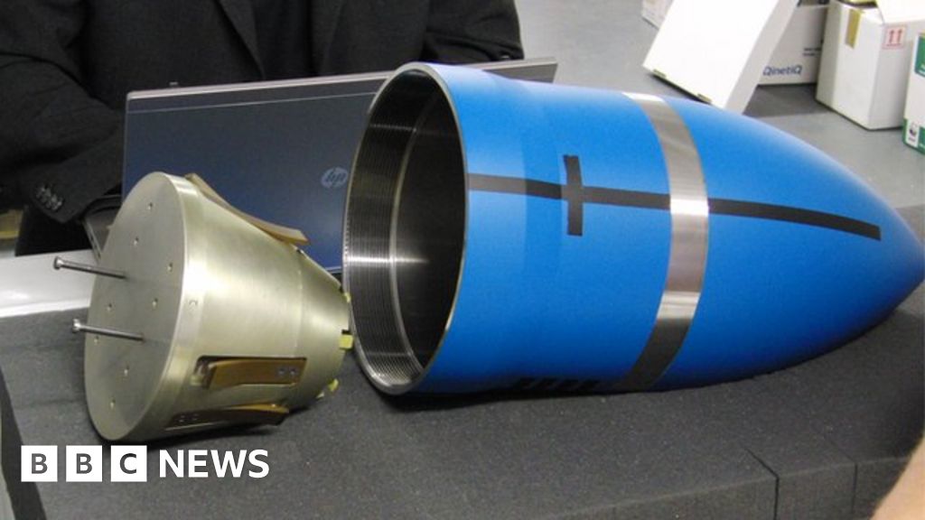 Penetrator could target Europa - BBC News
