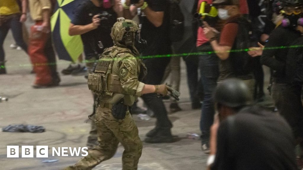 Portland protests: Federal forces ready for phased pullout