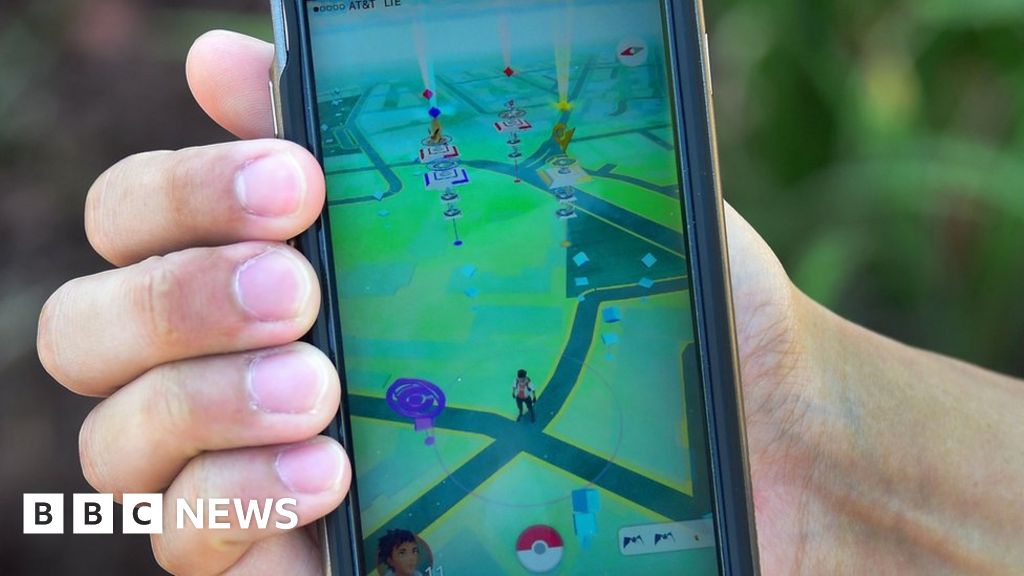 Pokemon Go 'helped fight crime' say police in Doncaster - BBC News