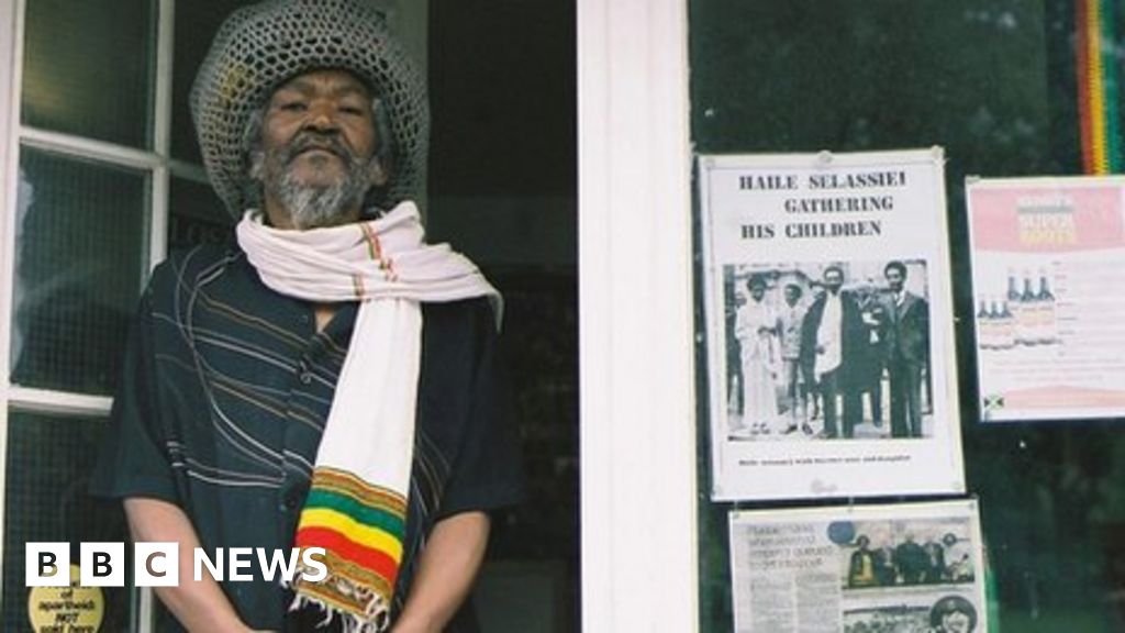 Fight to save 'heart' of Bristol's black community - BBC News