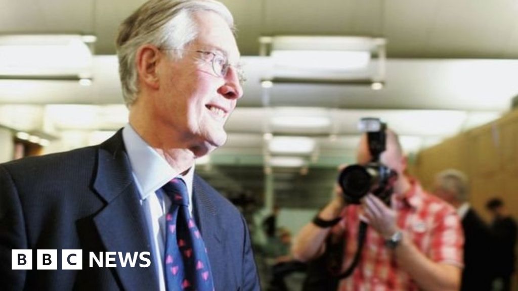 The ex-MPs who died in 2015 - part three - BBC News