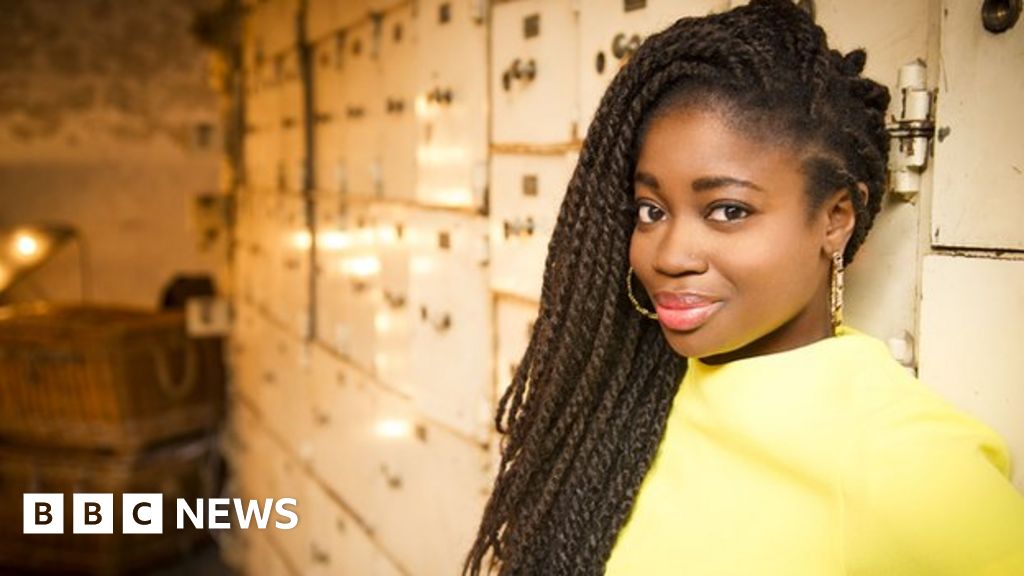 Radio 1 gains 750,000 listeners after schedule changes - BBC News