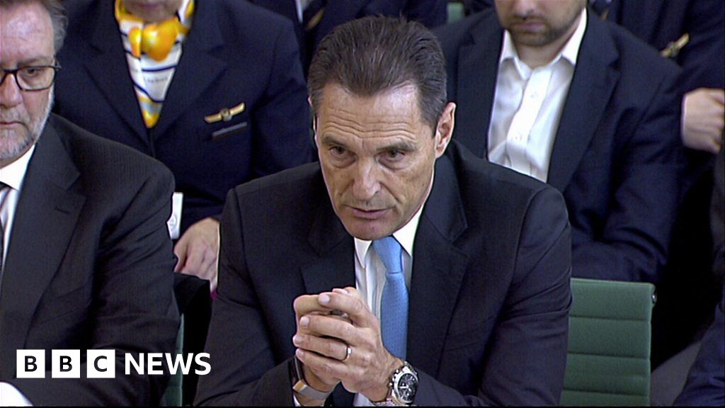 Thomas Cook ex-boss on bonus: 'It's not up to me' - BBC News
