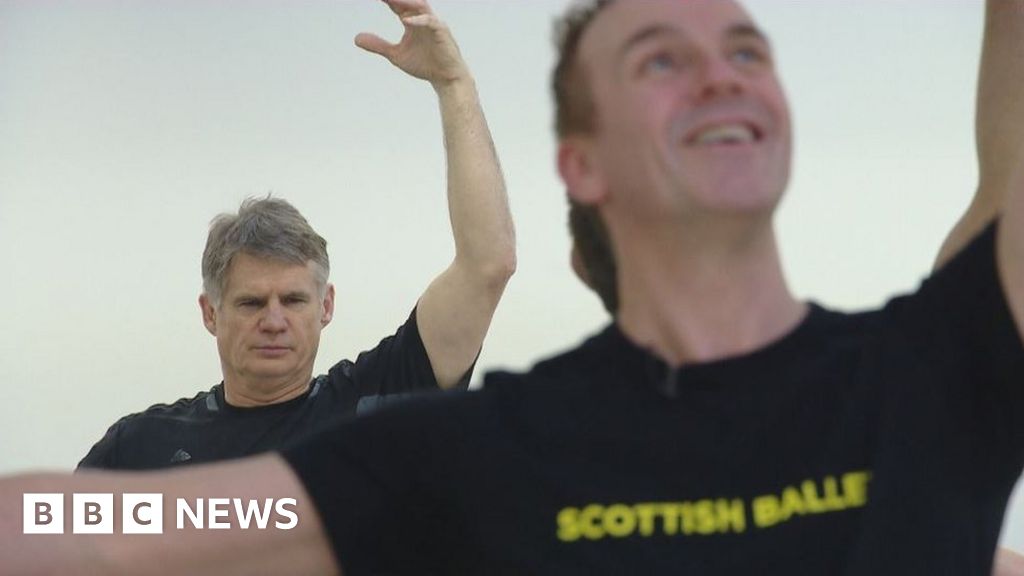 John Beattie swaps a rugby scrum for a ballet class - BBC News