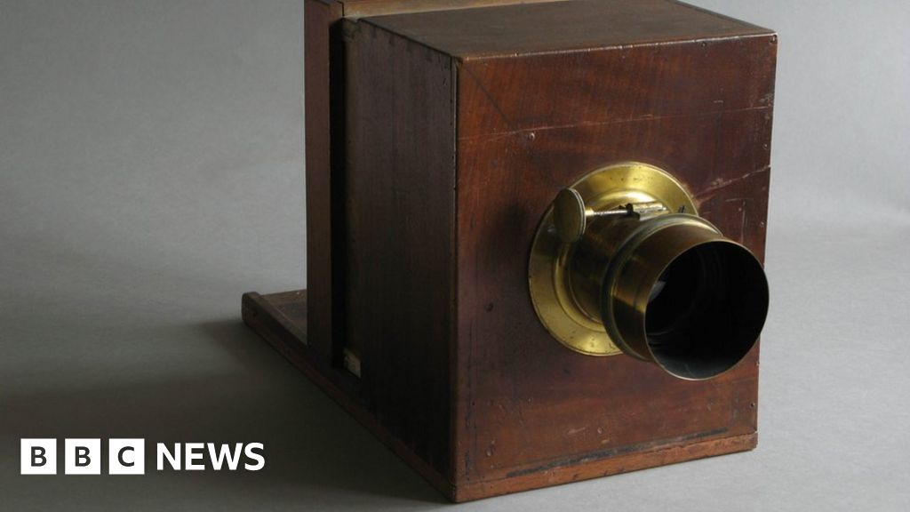 Fox Talbot Museum acquires early photographic collection - BBC News