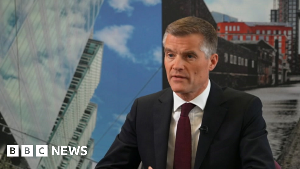 Shrewsbury relief road to be funded by money saved on HS2 - transport secretary - BBC News