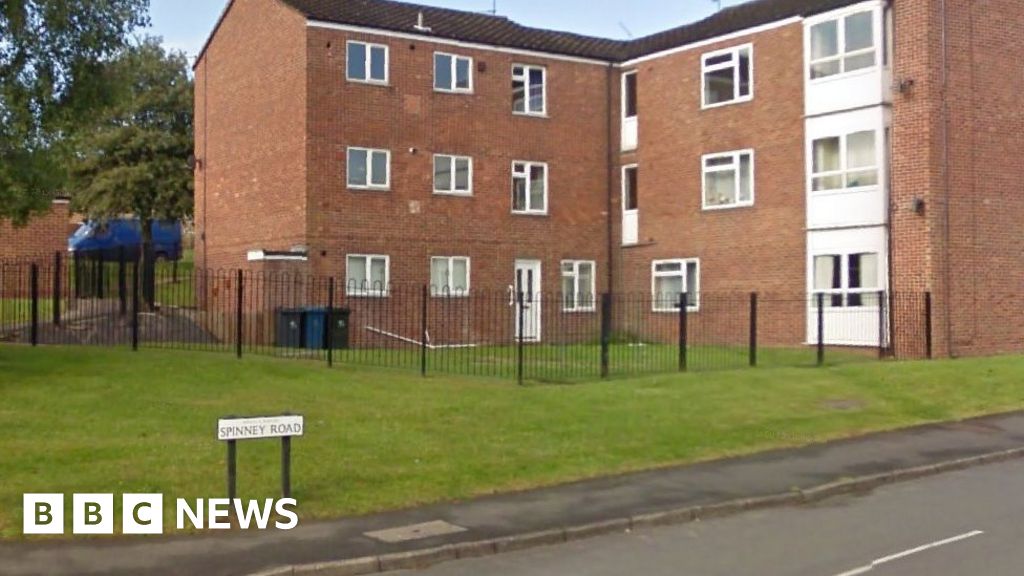 Man arrested after Nottinghamshire 'machete' attack