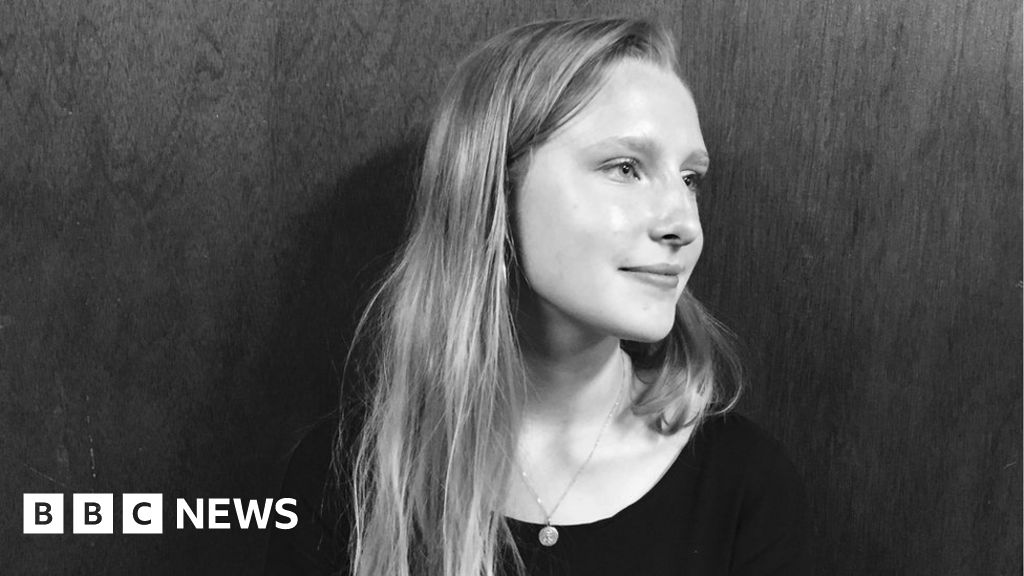 16-year-old Billie Marten on juggling music and exams - BBC News