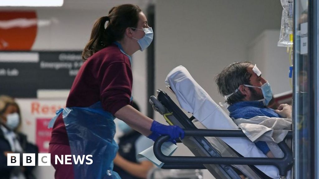 NHS 75: Labour running Welsh service into the ground, say Tories - BBC News