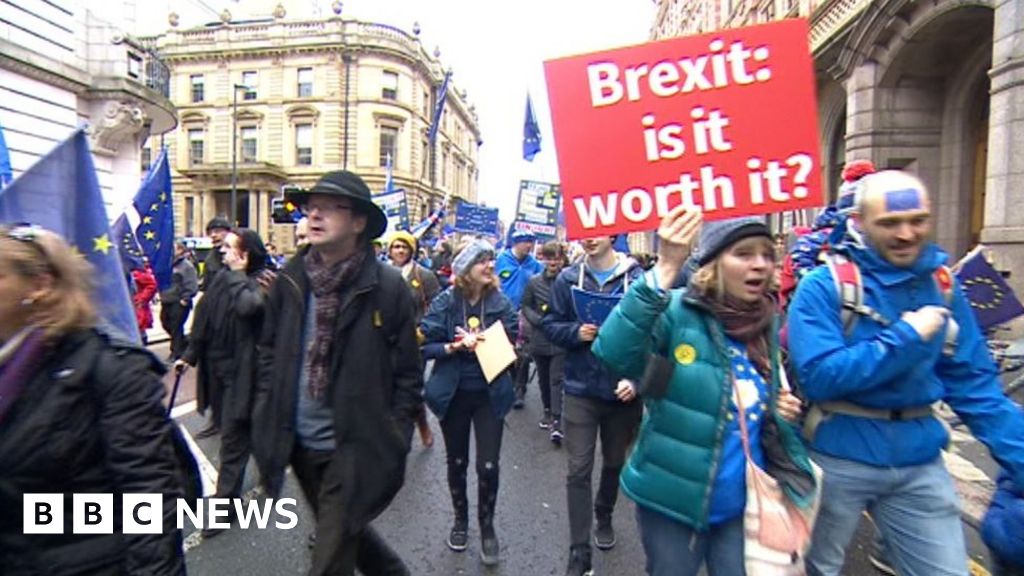 Thousands march in Leeds anti-Brexit protest