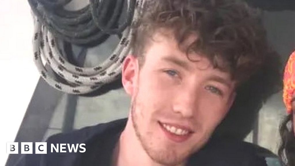 Liverpool crash: Victim's family 'praying for his girlfriend' - BBC News