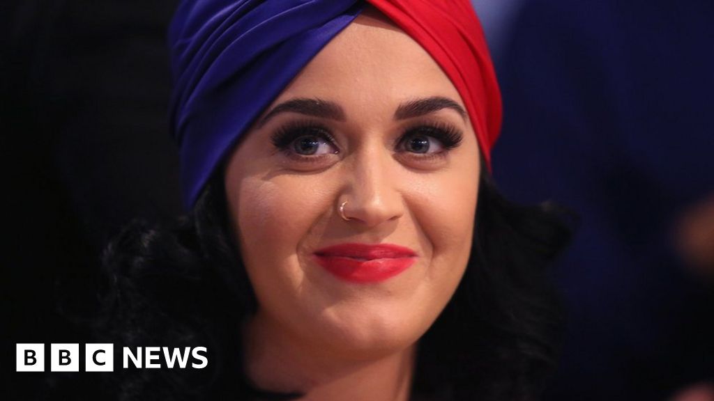 Katy Perry named top-earning female musician by Forbes - BBC News