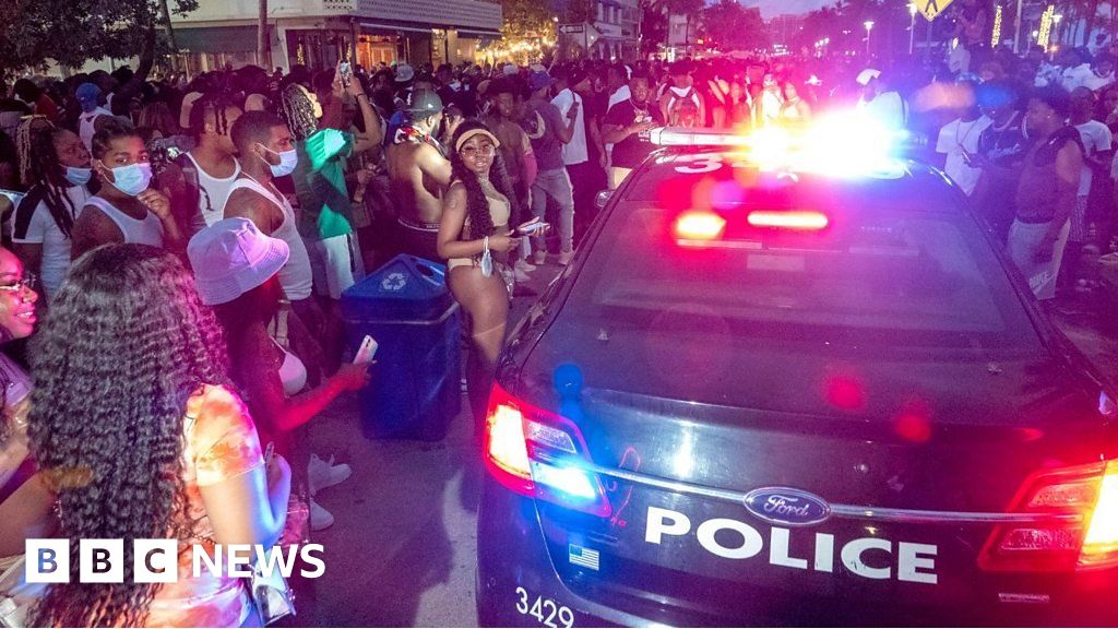 Covid-19: Curfew set in Miami after spring break parties - BBC News