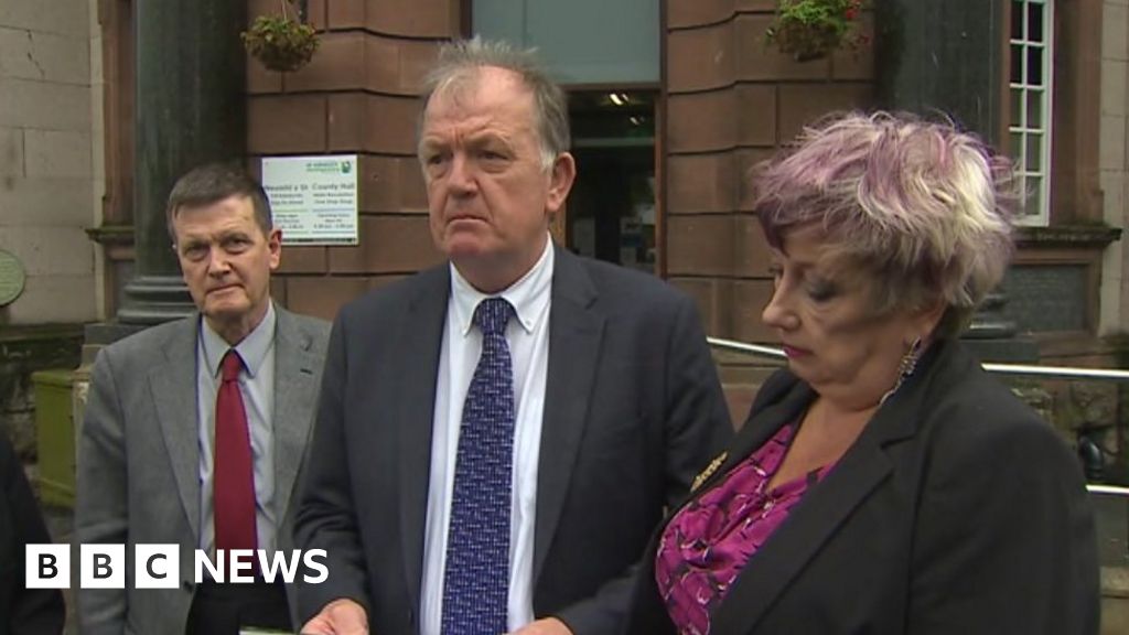 'Long 18 months' for dementia patient Gwilym Lumley's family - BBC News
