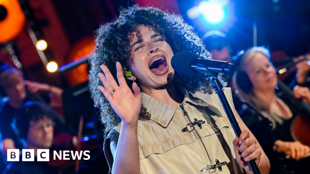 Ella Eyre gets emotional with new song Rain in Heaven - BBC News