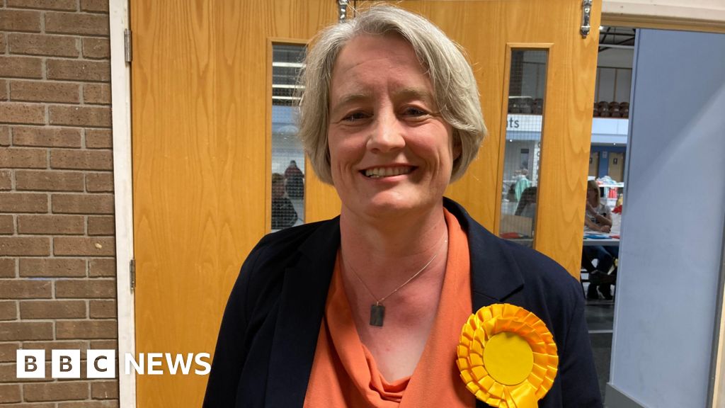 MP Claire Young to resign as South Gloucestershire Council leader
