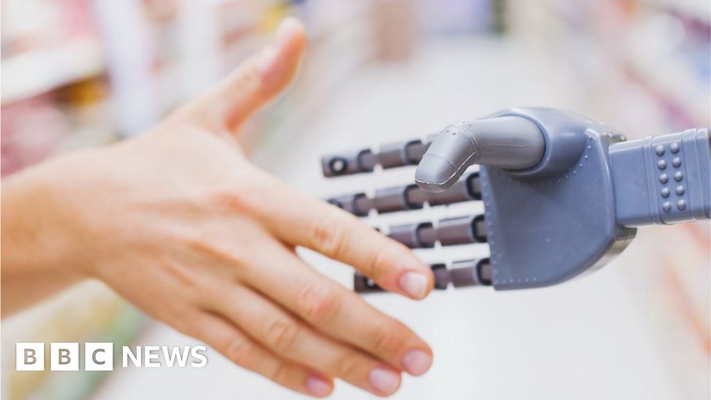 112,000 Welsh jobs at risk to robots by 2030, think tank warns - BBC News