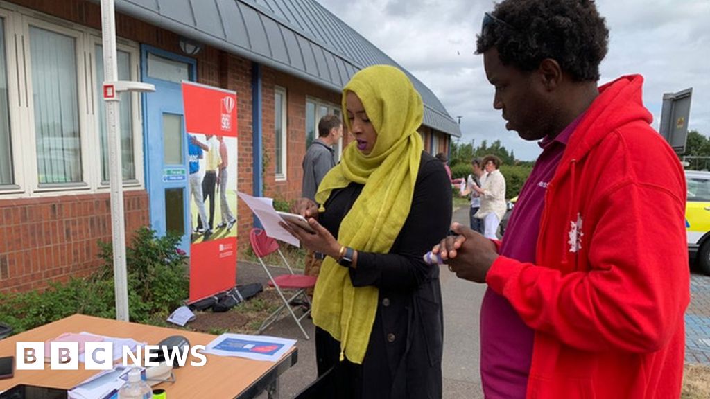 Marginalised Bristol groups offered tailored health advice - BBC News