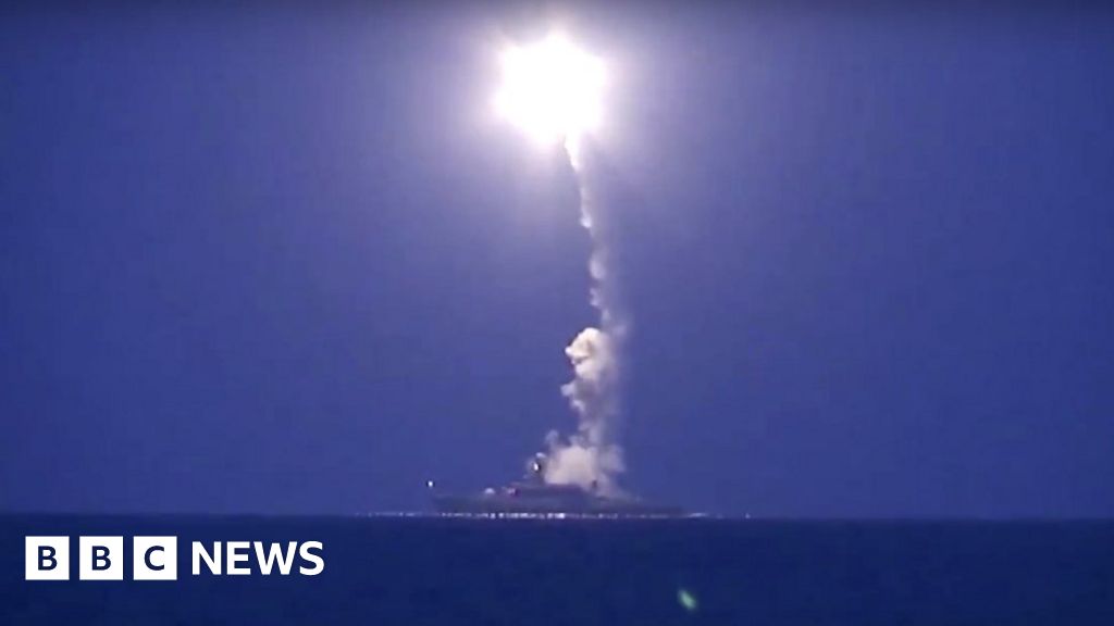 Syria crisis: How far do Russians support intervention? - BBC News