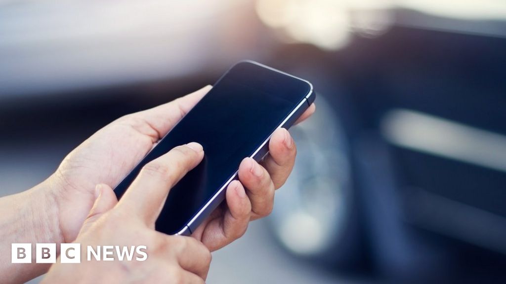 UK mobile coverage winners revealed in study - BBC News