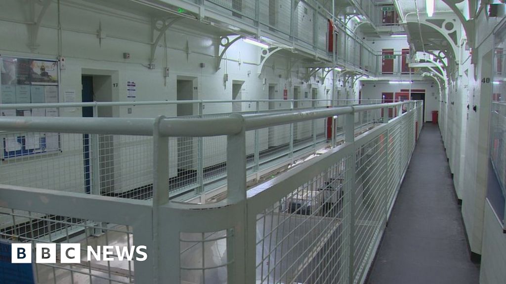 Lib Dems back end of short jail terms
