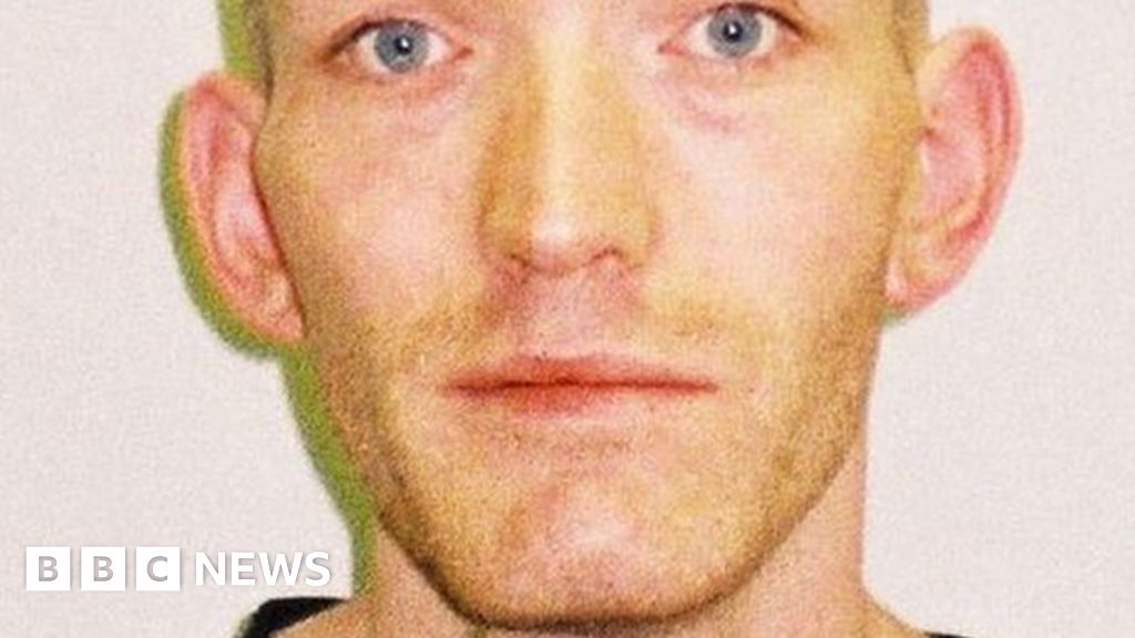 Kevin Hyden jailed for Davinia Loynton Wellington murder - BBC News