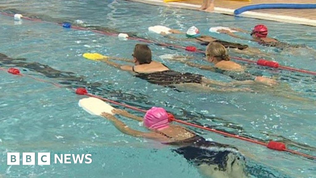 Aberaeron swimming pool in 'grave danger' of closing - BBC News