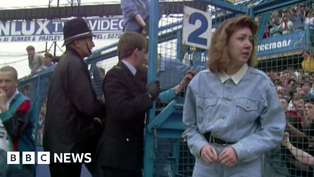 Hillsborough inquest: Survivor Stephanie Conning 'felt blamed' - BBC News