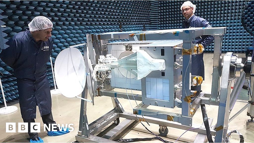 UK antenna to improve space station communications