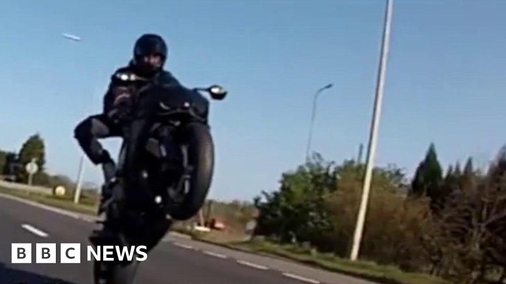 Speeding bikers banned for 'display of idiocy' - BBC News