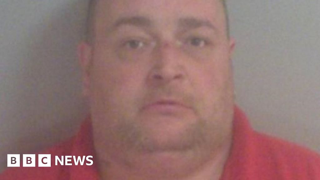 Ashford 'bully' Darren McKay jailed for killing friend - BBC News