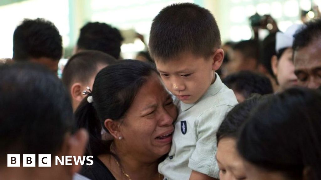Ko Ni: Gunman gets death penalty in murder of Myanmar lawyer - BBC News