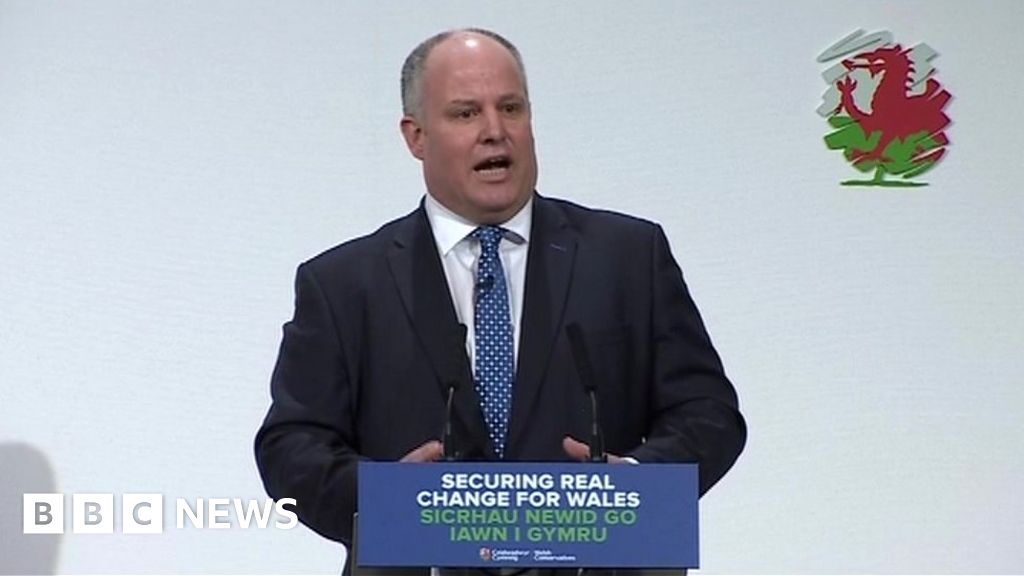 Conservatives promise 'dignity and security' in old age - BBC News