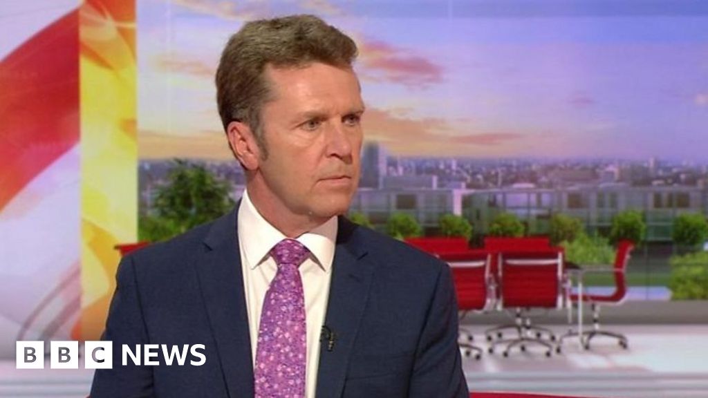 Northern rail boss tells BBC new timetables need to 'bed in'. - BBC News