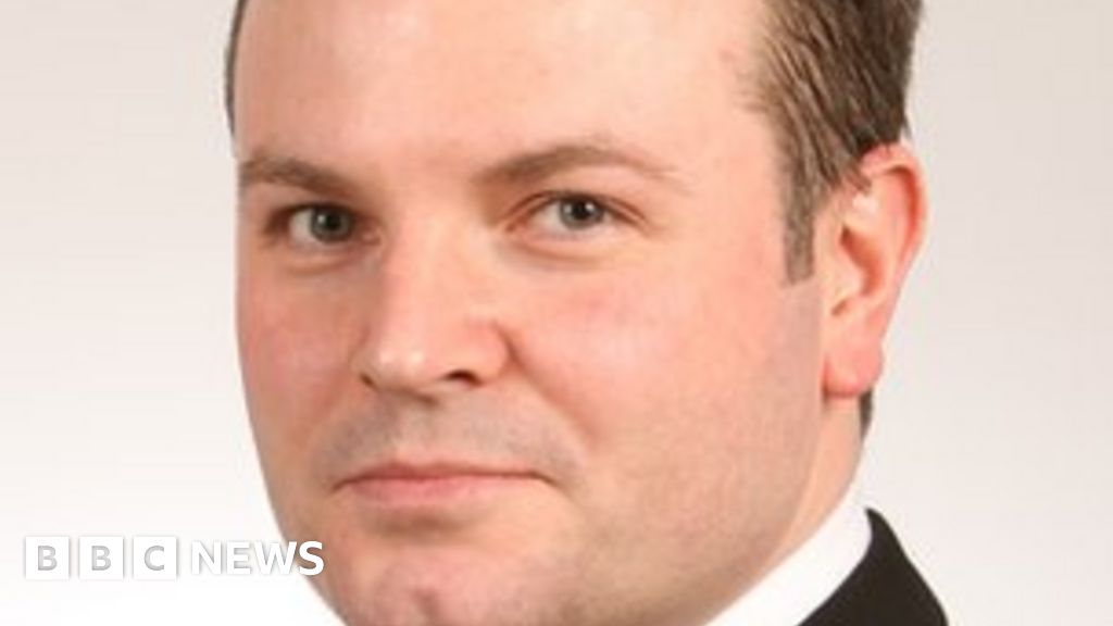 Copeland's Jamie Reed resigns after Corbyn victory - BBC News