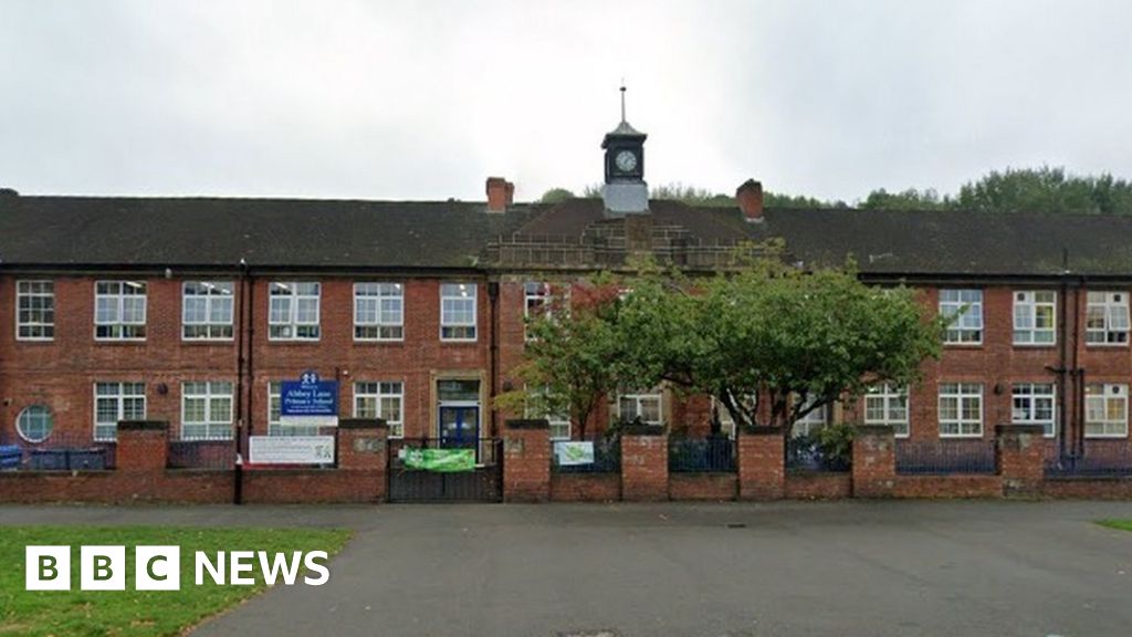 Sheffield school roof at risk of collapse to be replaced - BBC News