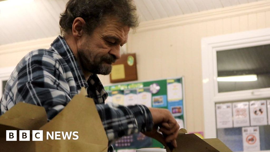 Homeless shelter 'makes my life easier to cope with' - BBC News