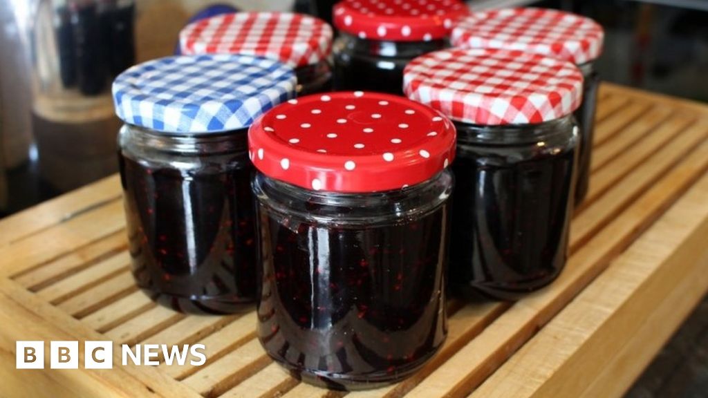 Who are the Jams (the 'just about managing')? - BBC News