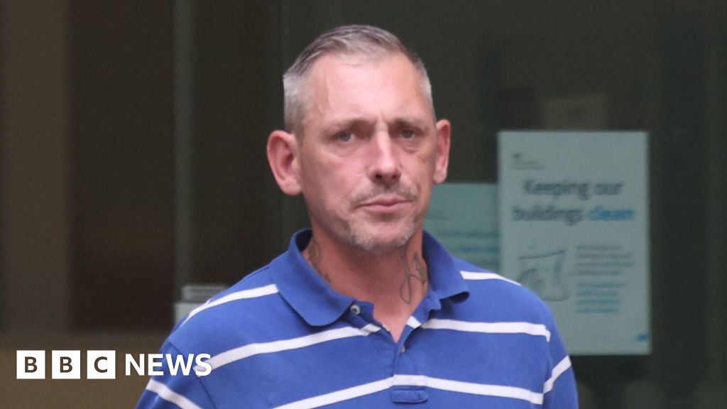 Jamie Wallis: Man admits spitting at MP outside London Paddington - BBC ...