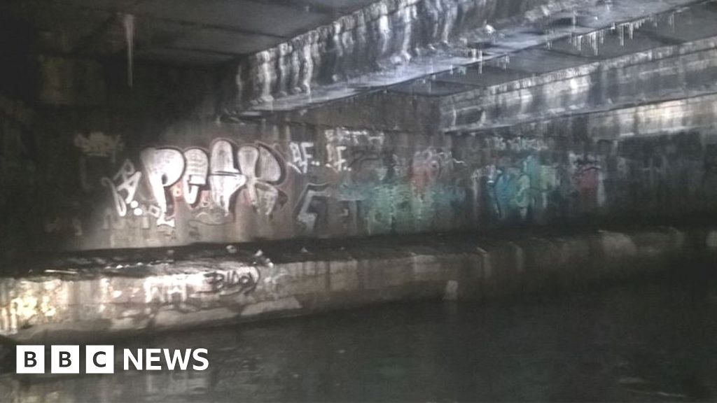 Rave in Ouseburn sewer 'put lives at risk' - BBC News