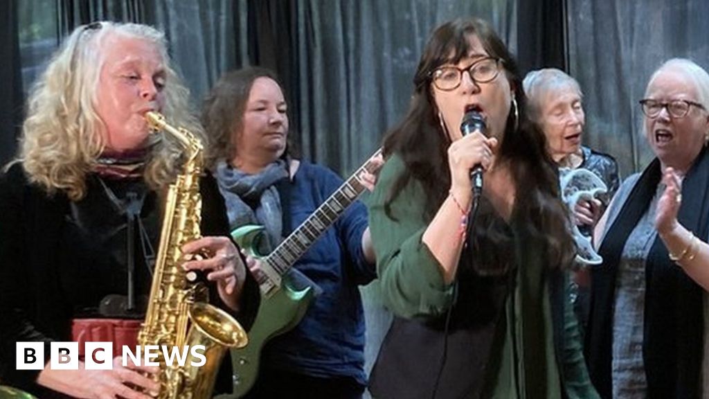 The horMones: Over-50s punk band aims to inspire and encourage - BBC News