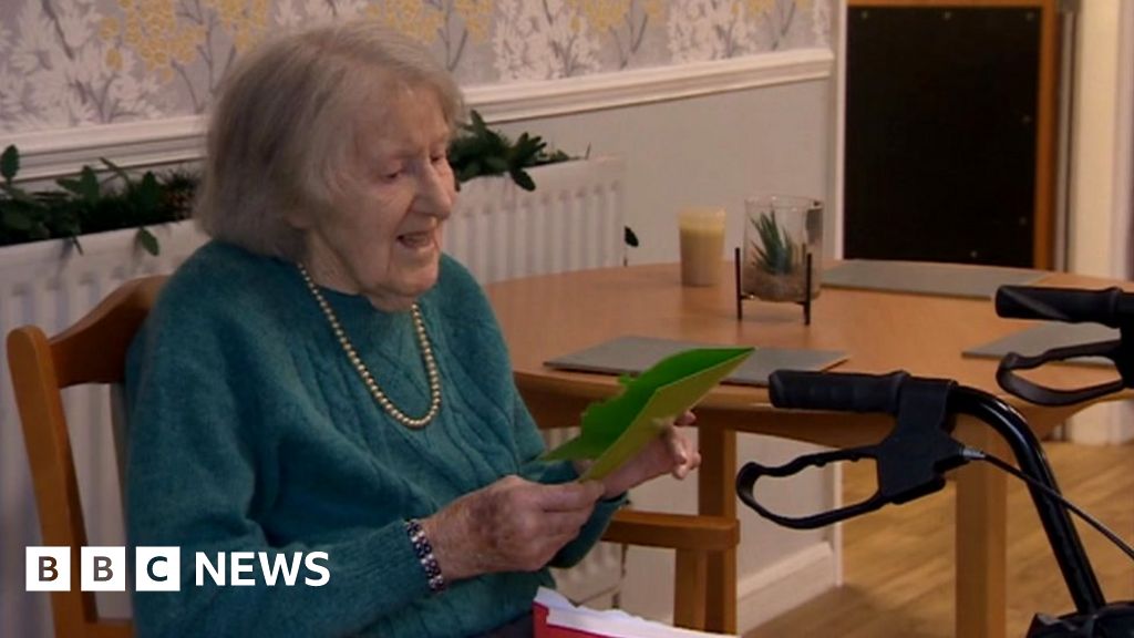 Hull care home appeal nets 4,000 Christmas cards