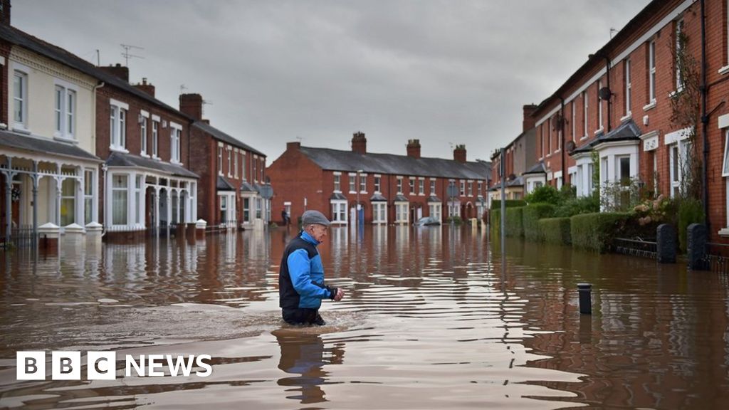 December storms' trail of destruction - BBC News
