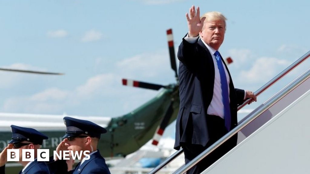 Trump's 17-day holiday causes a stir - BBC News