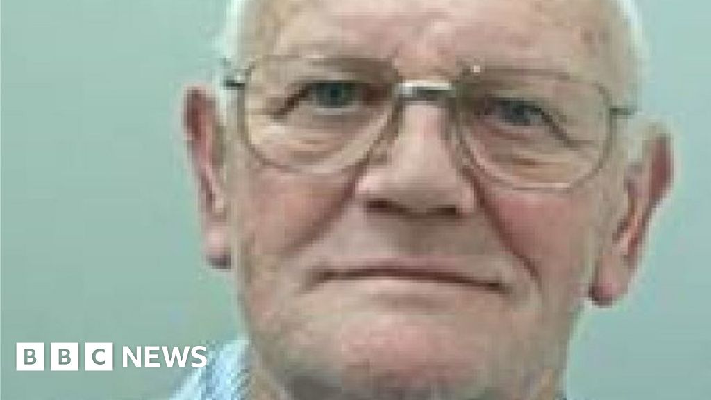 Ex-captain George Walker jailed for Army Cadet sex attacks - BBC News